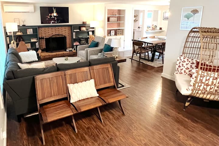 Newly Renovated Charmer - Eugene, OR