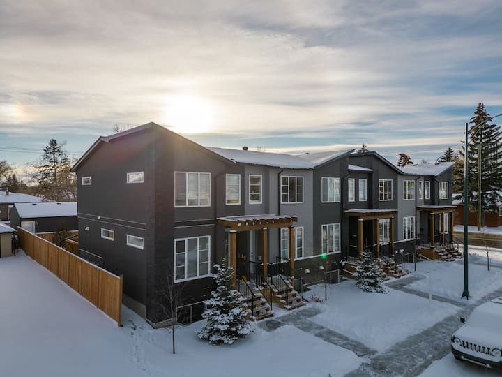 Comfy 3b By Sait/uoc/foothills Hospital/malls/lrt - Calgary