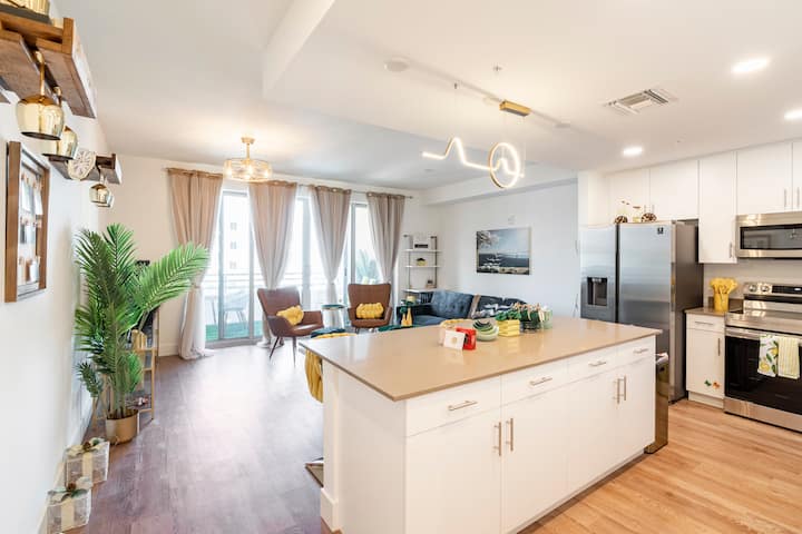 Luxury Dali House In Downtown! - Sarasota, FL