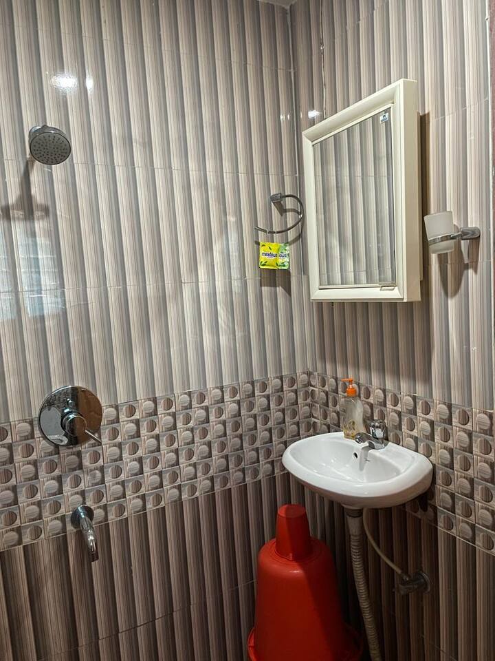 Familyroom Nonac|aladdin Resort - Guhagar