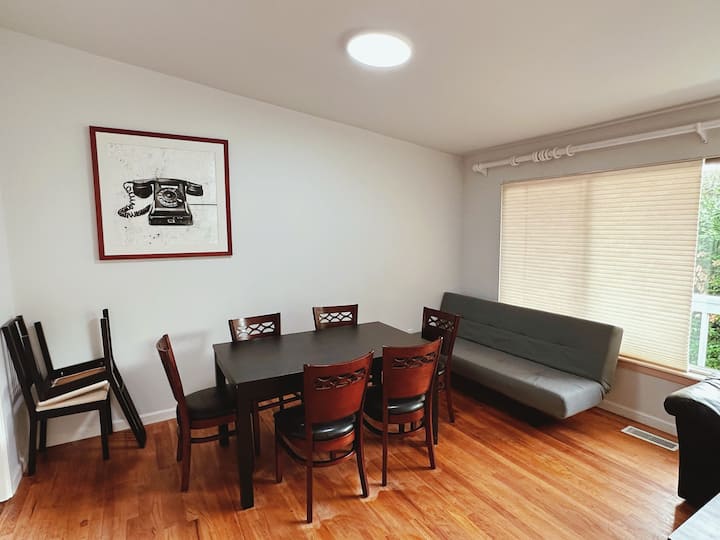 3-br Home In Downtown Bellevue - Bellevue, WA