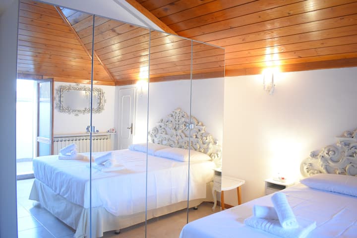 Wide And Cozy Flat W/ Sea View - Alassio