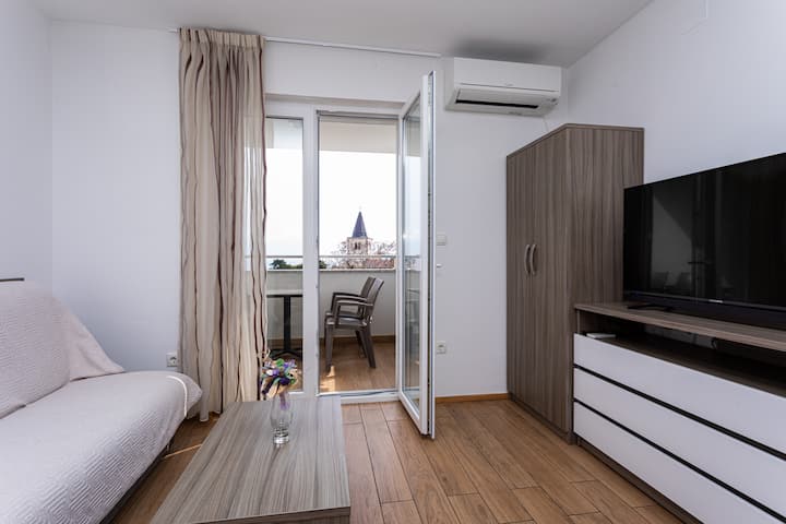 Apartment With Balcony Seaside Crnekovic Vi (L6) - Baška