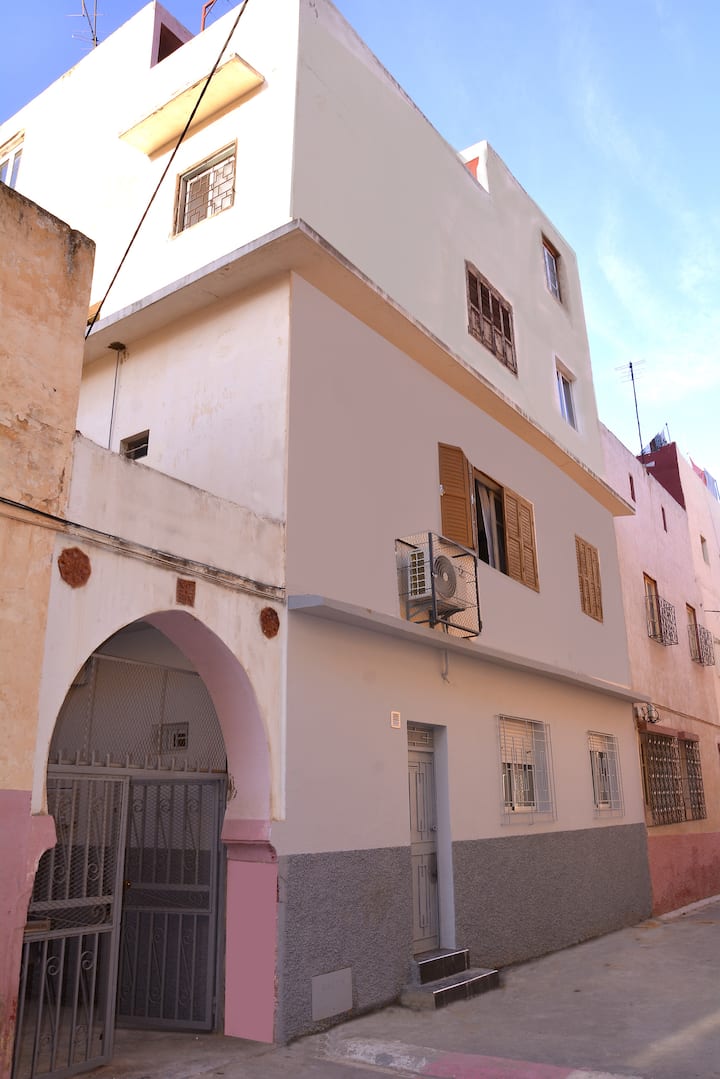 Appartement Cosy - Jusqu'à 7 Couchages - Meknes