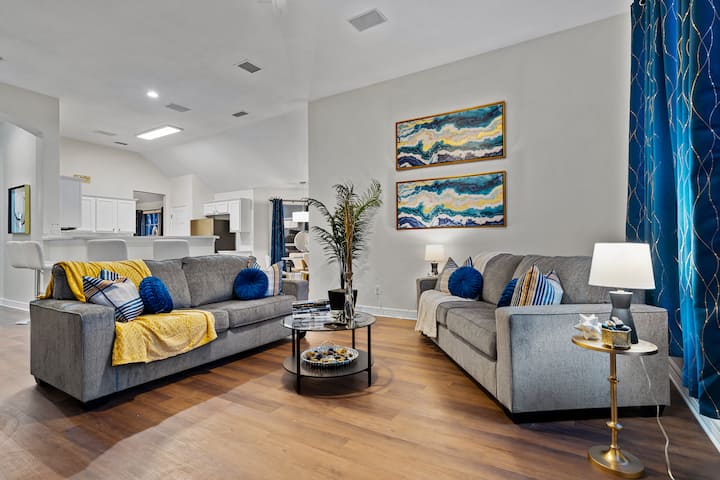 One-level, Fenced Yard, Kitchen, Game Room, Pkng - Frisco, TX