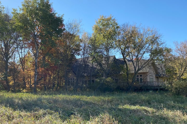 Restful Spa-cious Retreat (11+3) - Blaine, MN