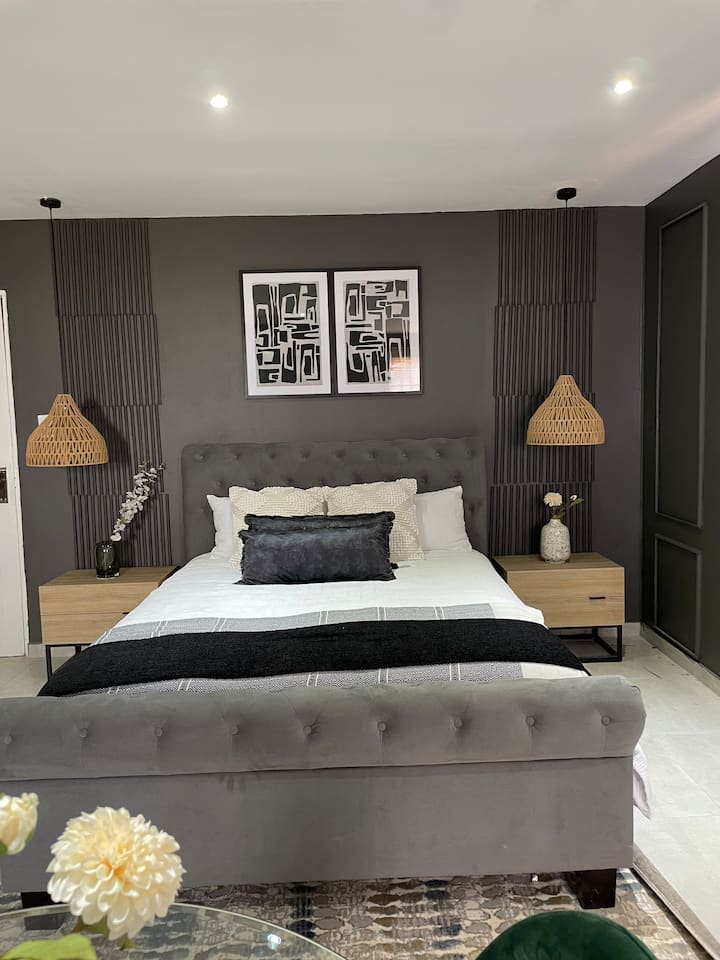 Luxury Soweto Haven - Westonaria