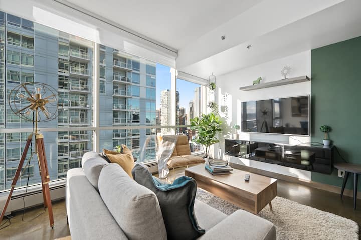 Best Location | Skyline Oasis | Free Parking - Calgary