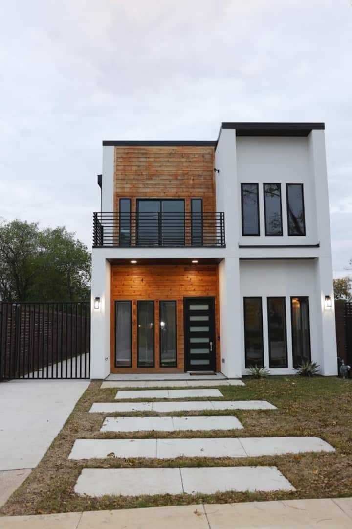 Comfy Casa - Dallas, TX
