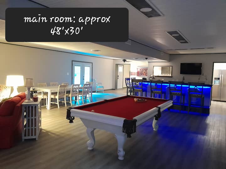 Peaceful, Private Retreat Overlooking Woods - Oak Ridge, TN