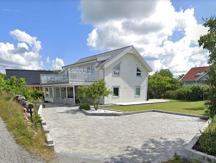 Havsnära Villa I Björlanda - Göteborg