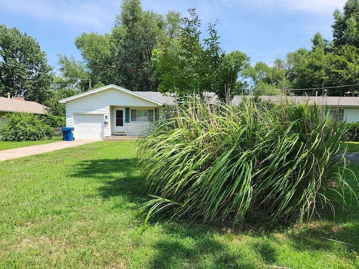 Clean And Pet Friendly Near Mercy, Msu, Bass Pro - Springfield, MO