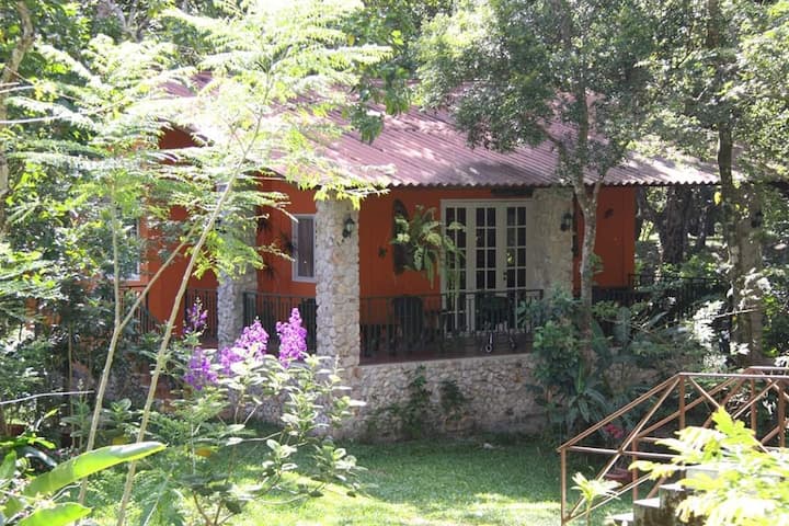 La Pomarrosa - Panama