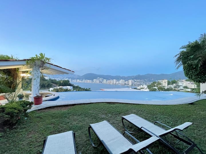 Hermosa Casa Con Vista Increíble - Acapulco