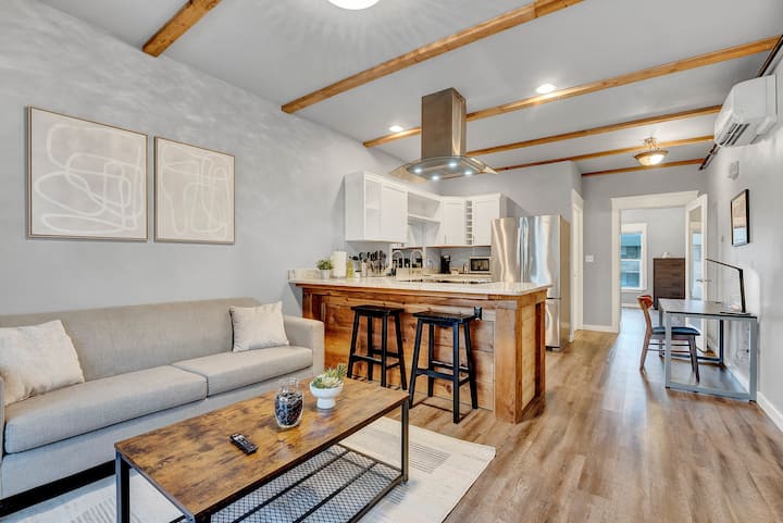 Dt Action! | Extended Stay | Work, Play, & Relax! - Federal Way, WA