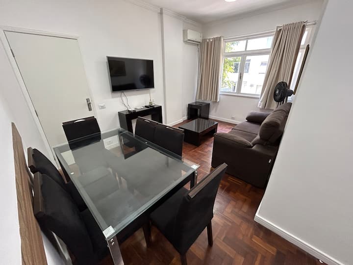 Apartamento Em Copacabana - Rio de Janeiro