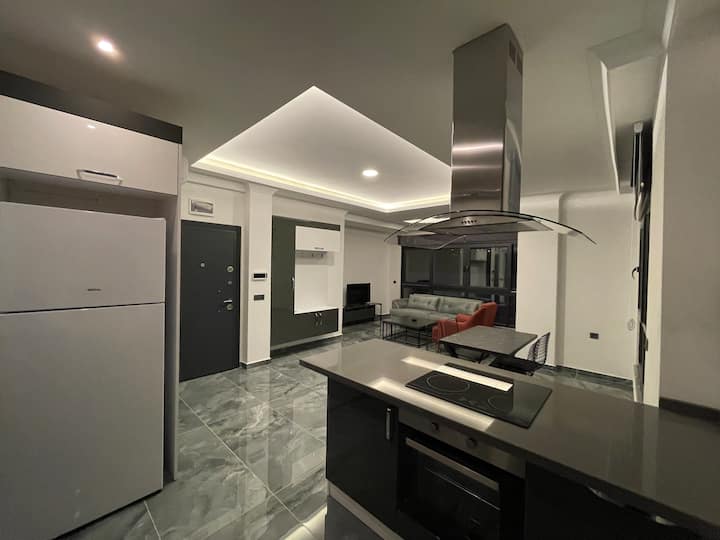 Luxury Penthouse 2+1 In Center - Alanya