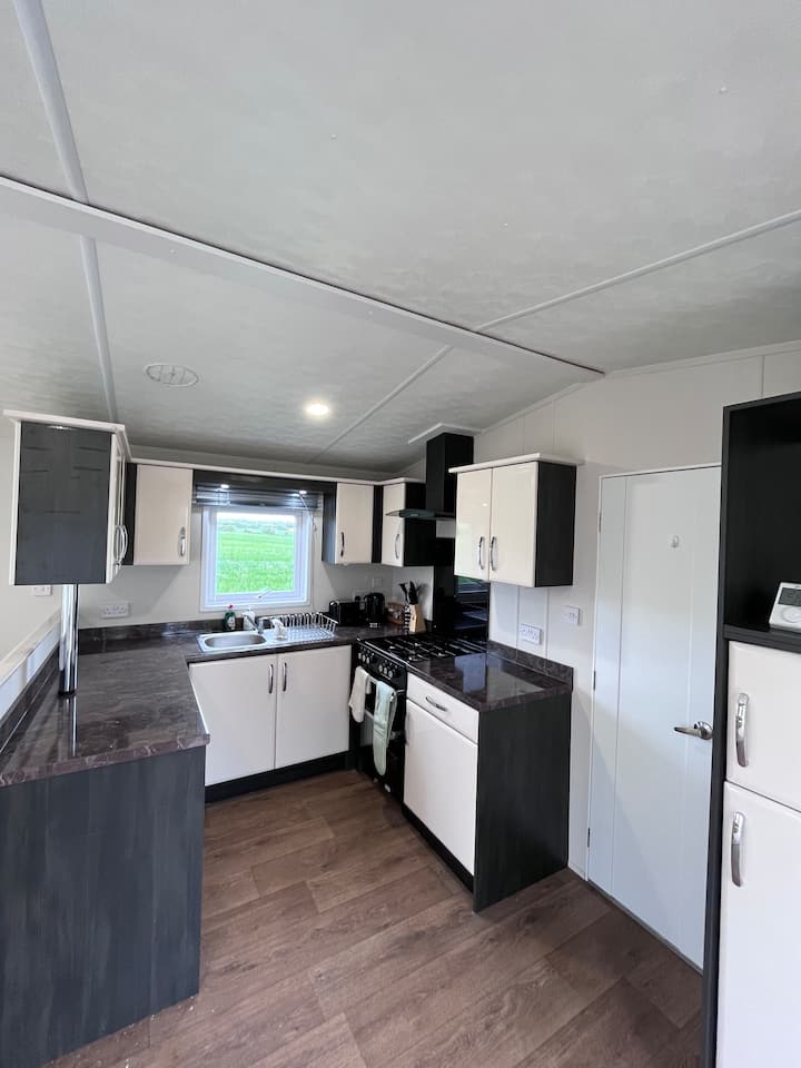 Cosy Family Farm Static Caravan - Yorkshire