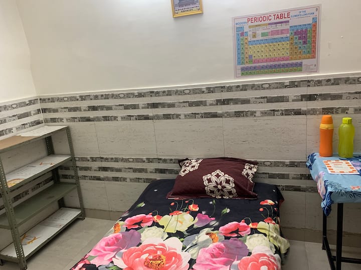 One Room Available In Talwandi - Kota