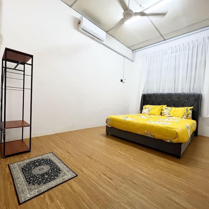 Annafira Homestay - Punggol