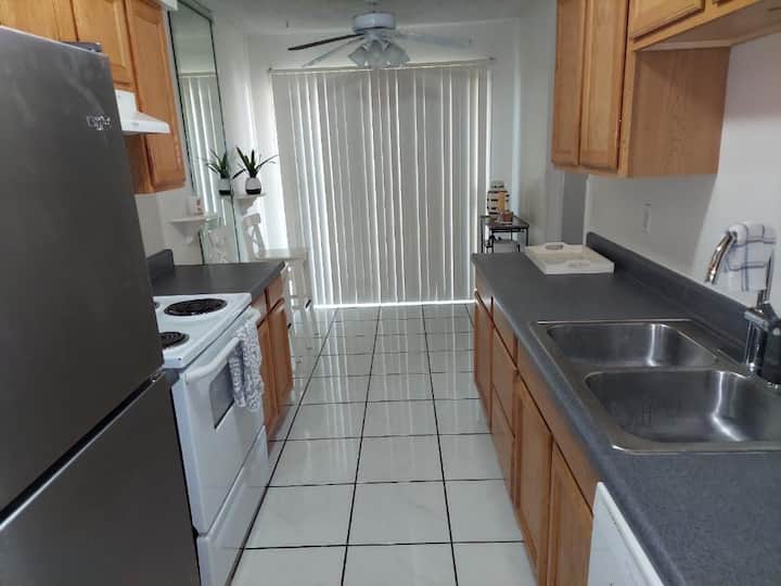 Tempe Lakes 2 Bedroom Hideaway - Tempe, AZ