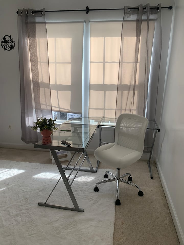 Relaxing Townhome With Office - Culpeper, VA