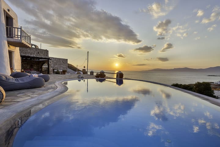 Villa Of The Gods. Ideal For 12 Guests - Mykonos