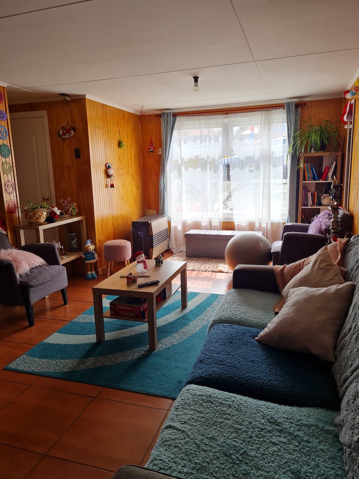 Cómoda Casa, Ubicación Central. - Punta Arenas