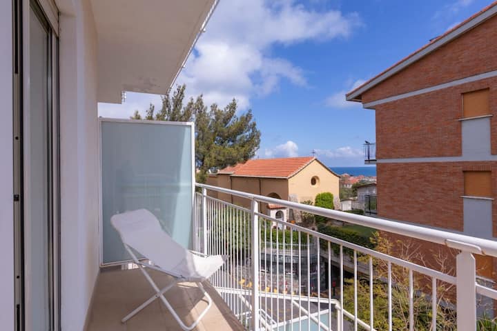 Domus Felix - Vista Mare - Posto Auto Privato - Alassio