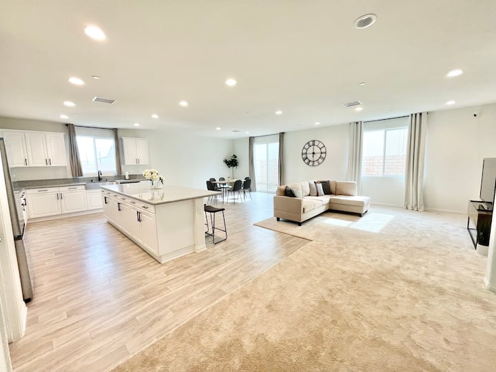 New Home In Quiet Neighborhood - Menifee, CA
