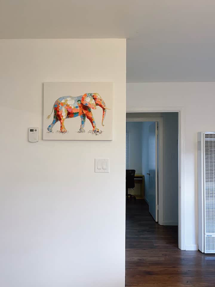 Walk To Train & Shops, Free Parking 2br/1ba Unit - Millbrae, CA