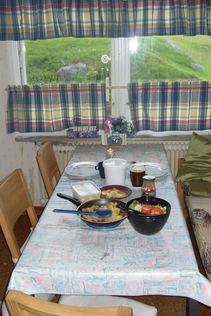 Room 1 In Cosy Jokkmokk House - Jokkmokk