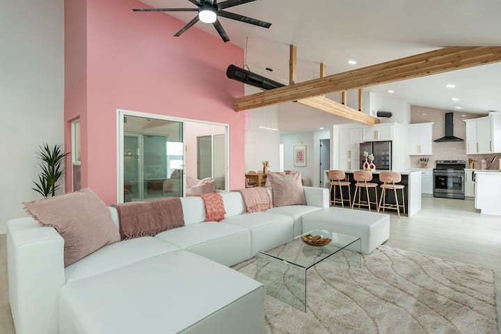 The Blush Babe | Luxe | Free Heated Pool | Atrium - Mesa, AZ