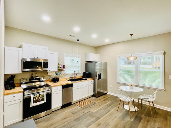 Entire Studio Apt Winston Salem - Winston-Salem, NC