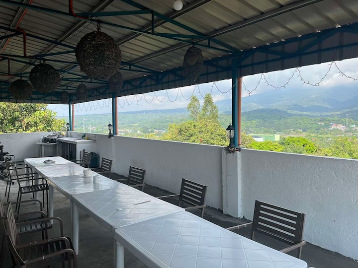 Guesthouse With 4 Bedrooms & Roofdeck In Mariveles - Mariveles