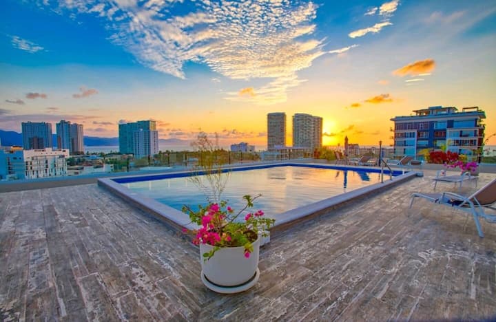 Zona Hotelera Vista A La Playa Y Montañas Desiree. - Puerto Vallarta