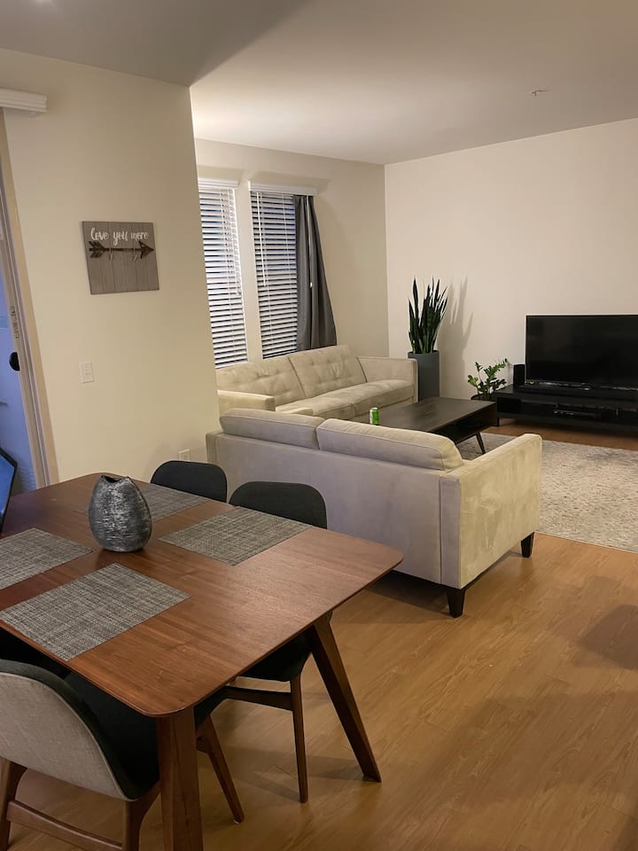 Peaceful 1br Stay W/ Pool, Hot Tub & Beach Access - Irvine, CA