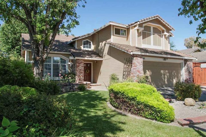 Executive Luxury Stay In - Tracy, CA