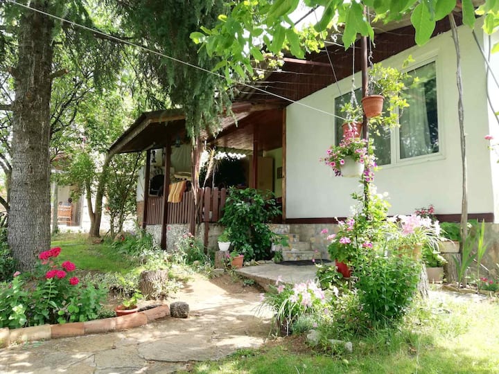 Cosy Little House - Varna