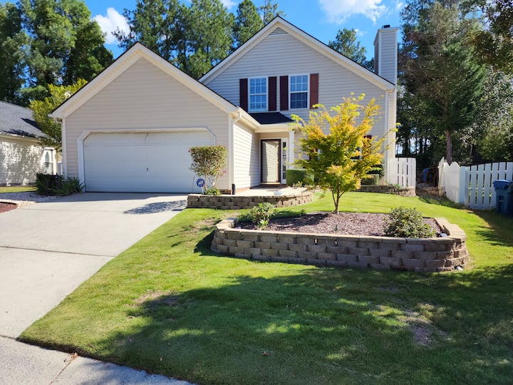 Cozy 4-bedroom Home-durham/southpoint/duke/rtp - ダーラム, NC