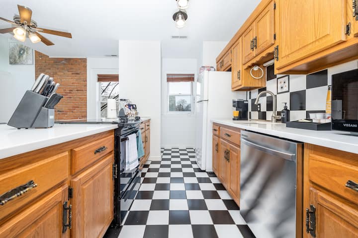 Downtown Loft Apartment Close To Xl Center - Hartford, CT