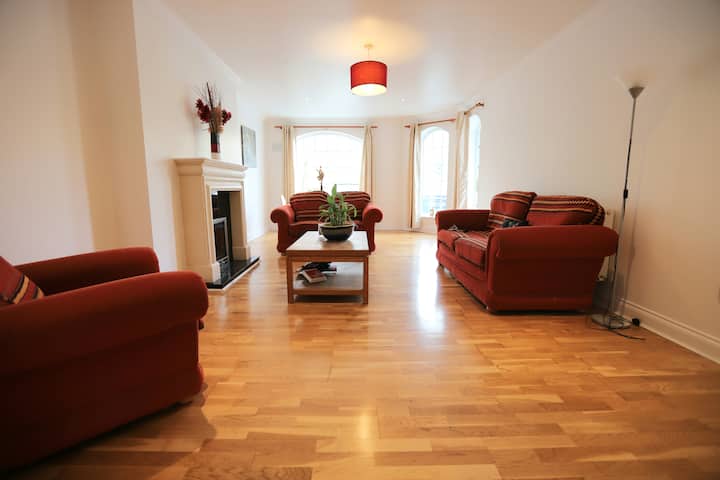 Citywest 2 Bed 2 Bathrooms - Dublin