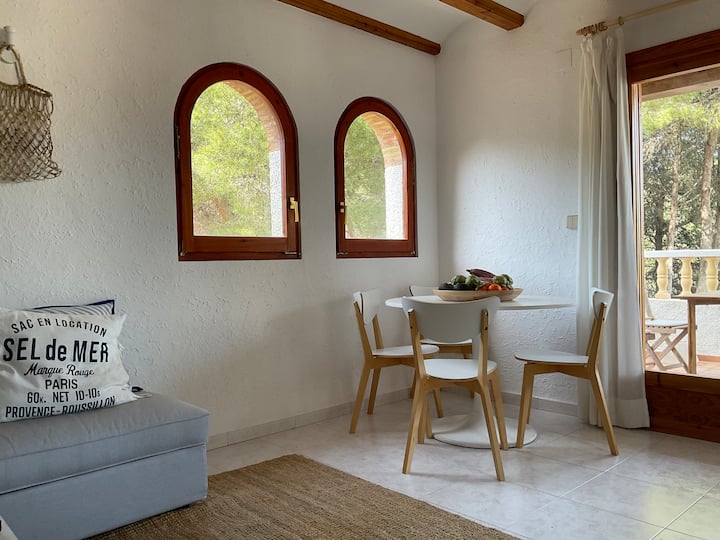 Lovely Apartment In Montgó - Dénia