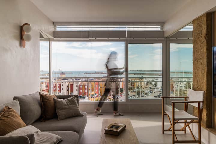 Completely Renovated With Seaviews And Pool - Torrevieja