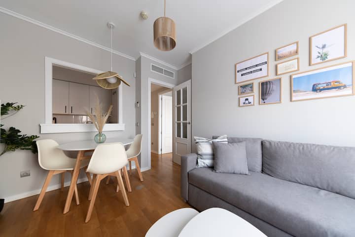 Bonito Apartamento Con Piscina Y Garaje En Madrid - Madrid
