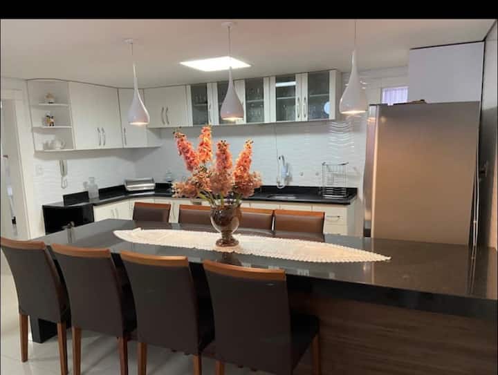 101 - Belo Apartamento á 5 Minutos Do Centro - Chapecó