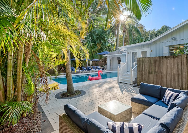 Orchid Villa 3min Drive To Beach Heatedpool 5b/3ba - Tampa Bay, FL