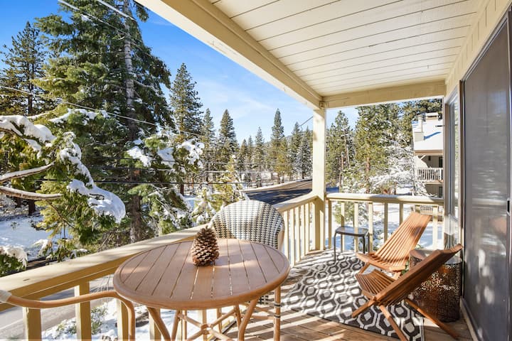 2xking | Balconies| 350mbps| Loft| Near Northstar - North Lake Tahoe, CA