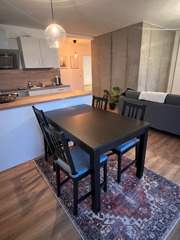 Neu Und Gemütlich In Top Lage - Giessen
