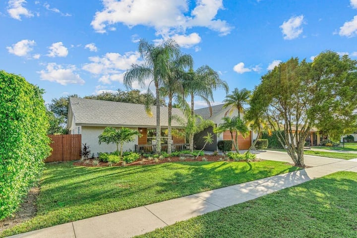 Private Oasis In The Heart Of Delray Beach - Delray Beach, FL